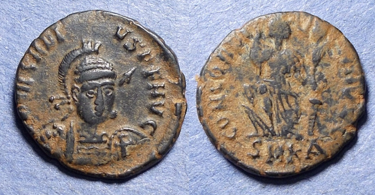 Roman Empire, Arcadius 383-408, Bronze AE3 | Roman Imperial Coins