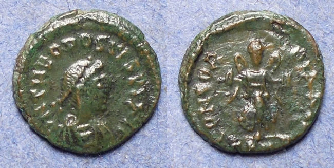 Roman Empire, Theodosius II 402-450, AE4 | Roman Imperial Coins