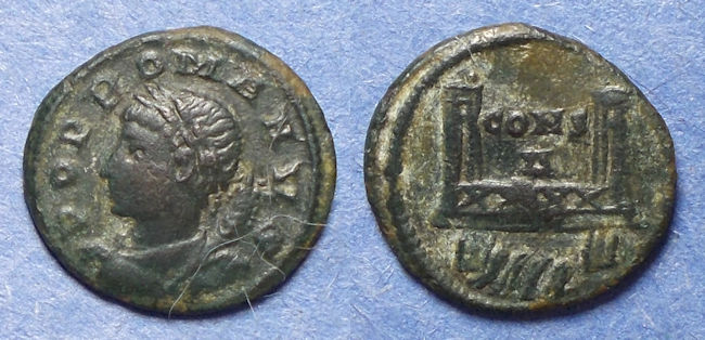 Roman Empire, Commemorative Issue Circa 330 AD, Bronze AE4 | Roman ...