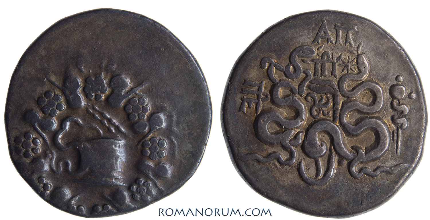 MYSIA, PERGAMON. Cistophoric tetradrachm, 12.13g. Mysia, Pergamon. Nice ...