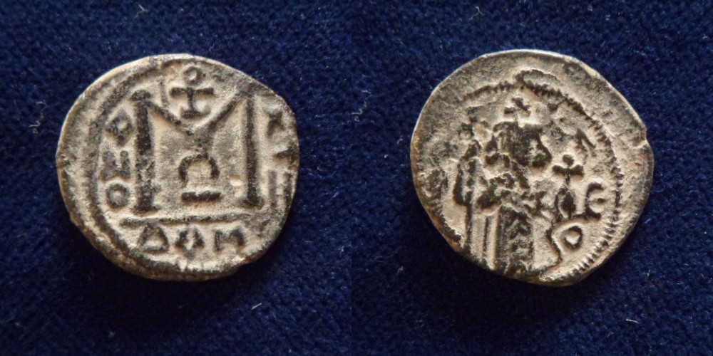 ISLAMIC, Umayyad Caliphate (Arab-Byzantine coinage). Circa 680s. Æ Fals ...