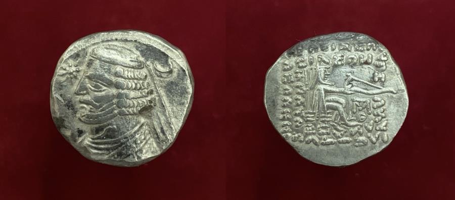 Parthian King. Orodes II. Circa 56-38 B.C AR Drachm.