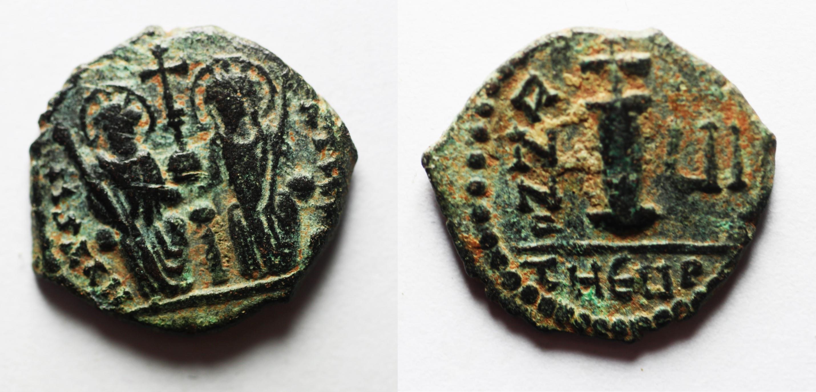 BYZANTINE. Justin II with Sophia, 565 - 578 AD, AE DECANUMMIUM