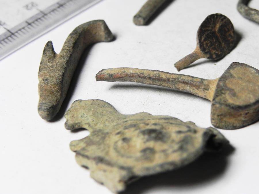 HOLY LAND. LOT OF ANCIENT MOSTLY ROMAN RELICS. 200 - 300 A.D