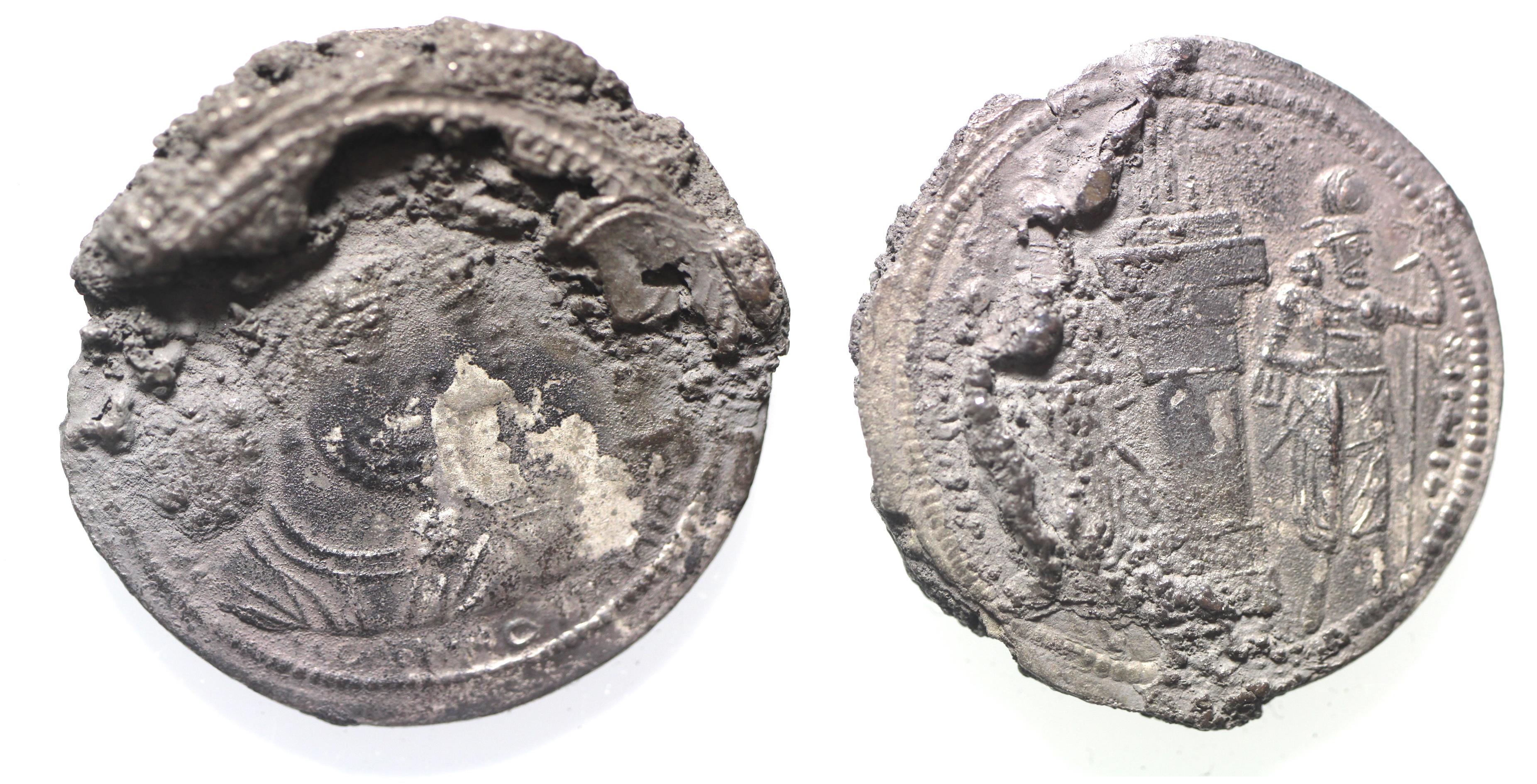 AS FOUND: SASANIAN KINGS. Vahr?m (Bahram) II, with Queen and Prince 4 ...