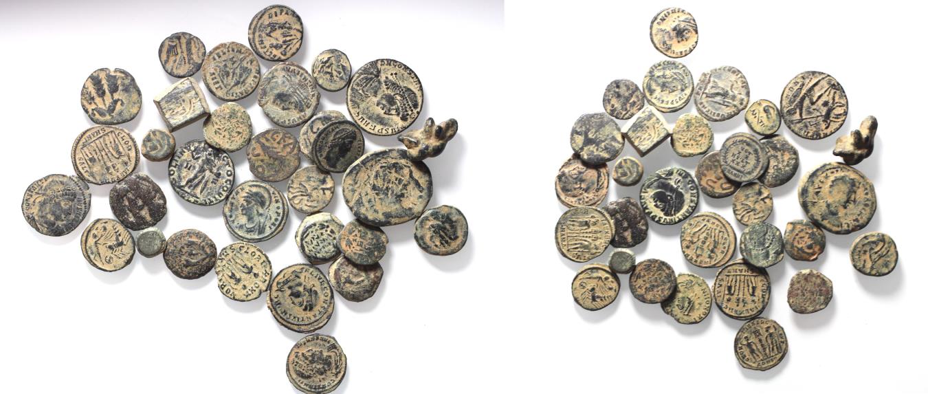 LOT OF 30 . ANCIENT BRONZE COINS | Lots & Collections