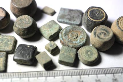 ROMAN / BYZANTINE BRONZE WEIGHTS. LOT OF 20 | Lots & Collections