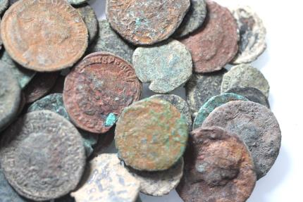 AS FOUND: LOT OF 69 BRONZE ROMAN COINS. NICE QUALITY | Lots & Collections