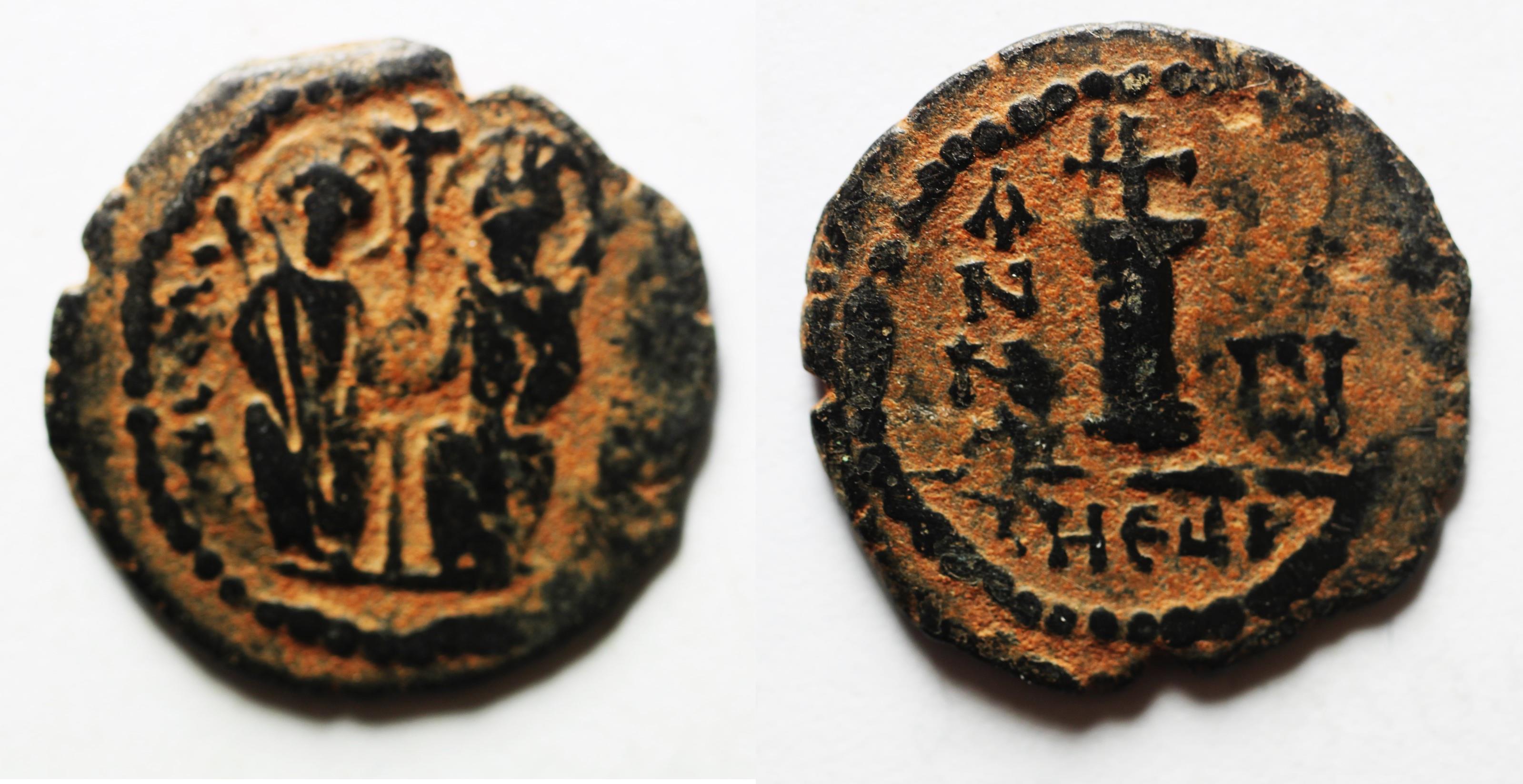 BYZANTINE. Justin II with Sophia, 565 - 578 AD, AE DECANUMMIUM