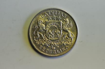 Latvia; Silver 2 Lati 1925 | European Coins