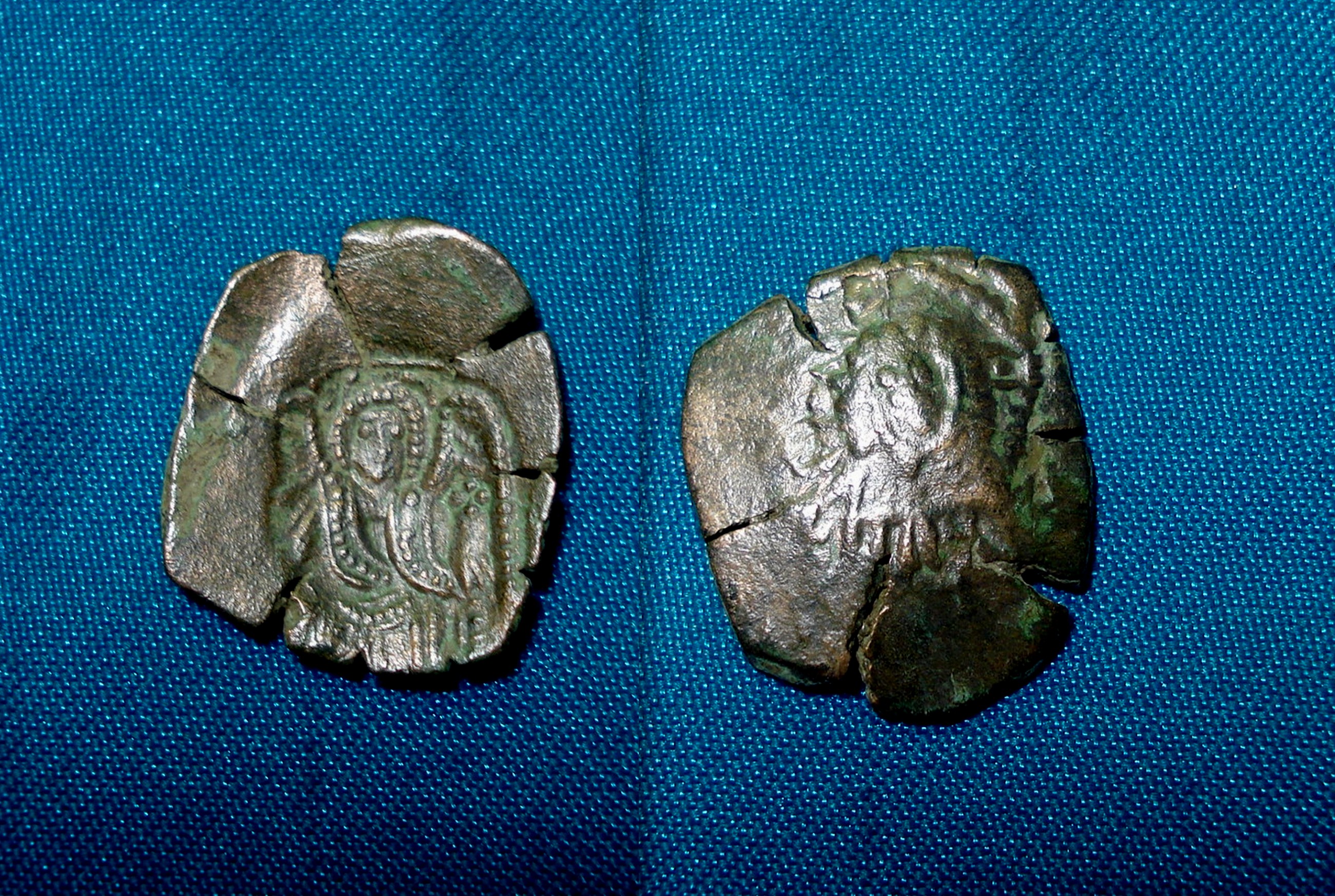 Latin Rulers of Constantinople small module Æ Trachy | Byzantine Coins