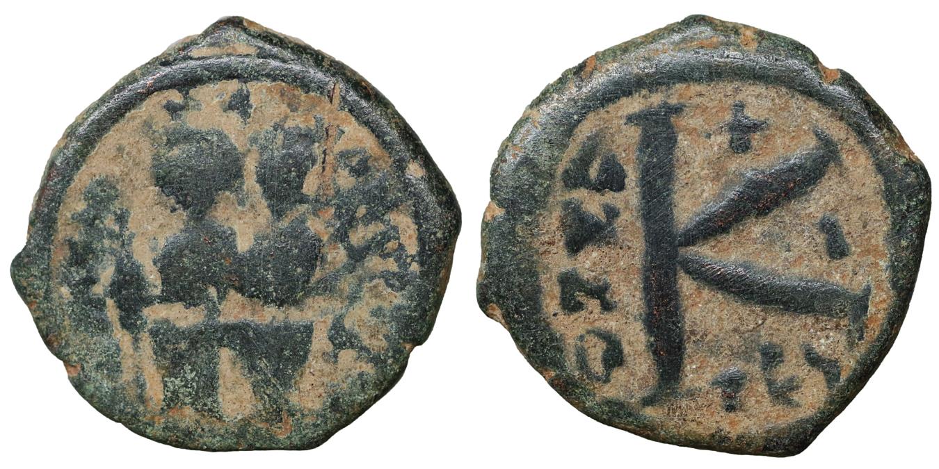 Justin II 565-578 AE half follis | Byzantine Coins