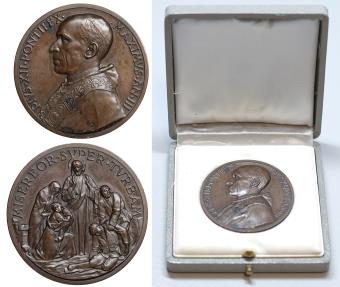 Papal States Pius XII 1939-1958. AE44 Medal 29-06-1941 N° 397 specimens ...