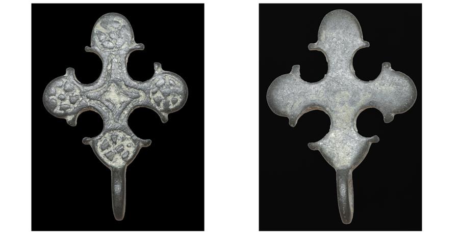 Byzantine empire cross 700-900 AD Bronze | Byzantine Coins