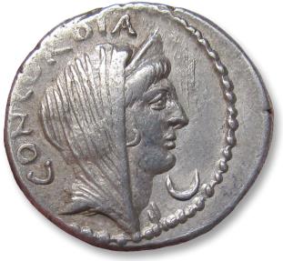 AR denarius L. Mussidius Longus, Rome 42 B.C. - Shrine of Venus ...