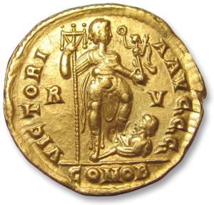 AV gold solidus Honorius, Ravenna mint circa 402-406 A.D. - VICTORIA ...