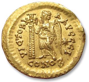 AV gold solidus Marcian / Marcianus, Constantinople mint 10th officina ...