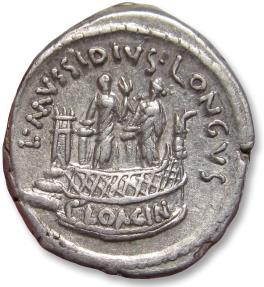 AR denarius L. Mussidius Longus, Rome 42 B.C. - Shrine of Venus Cloacina
