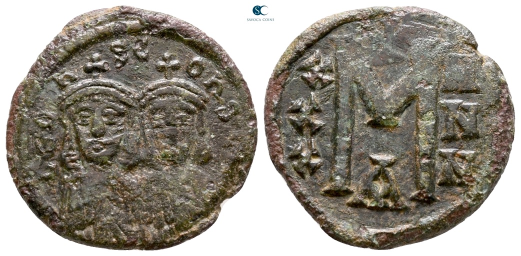 Leo III the Isaurian, with Constantine V, 717-741. Follis Constantinopolis