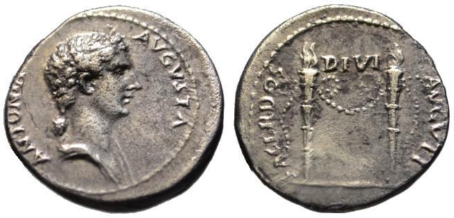 Antonia AR denarius - SACERDOS DIVI AUGUTI torches - Extr. Rare
