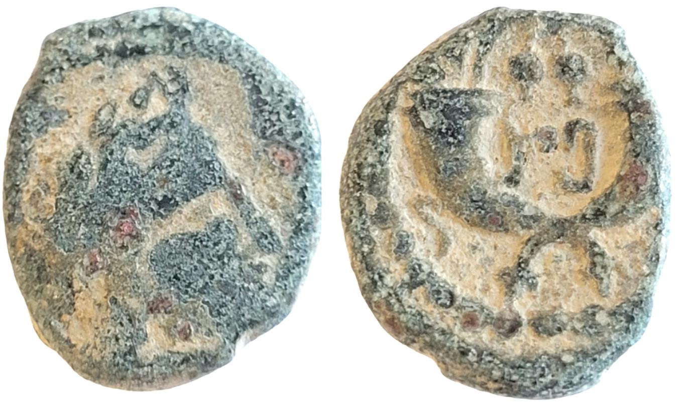 NABATAEA. Aretas IV with his daughter Phasaelis. 9 BC-AD 40. Æ