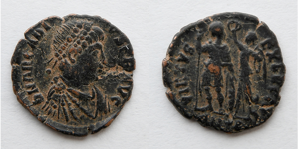 ROMAN EMPIRE: Arcadius, AE3, AD 383-408, Antioch Mint, Victory crowns ...