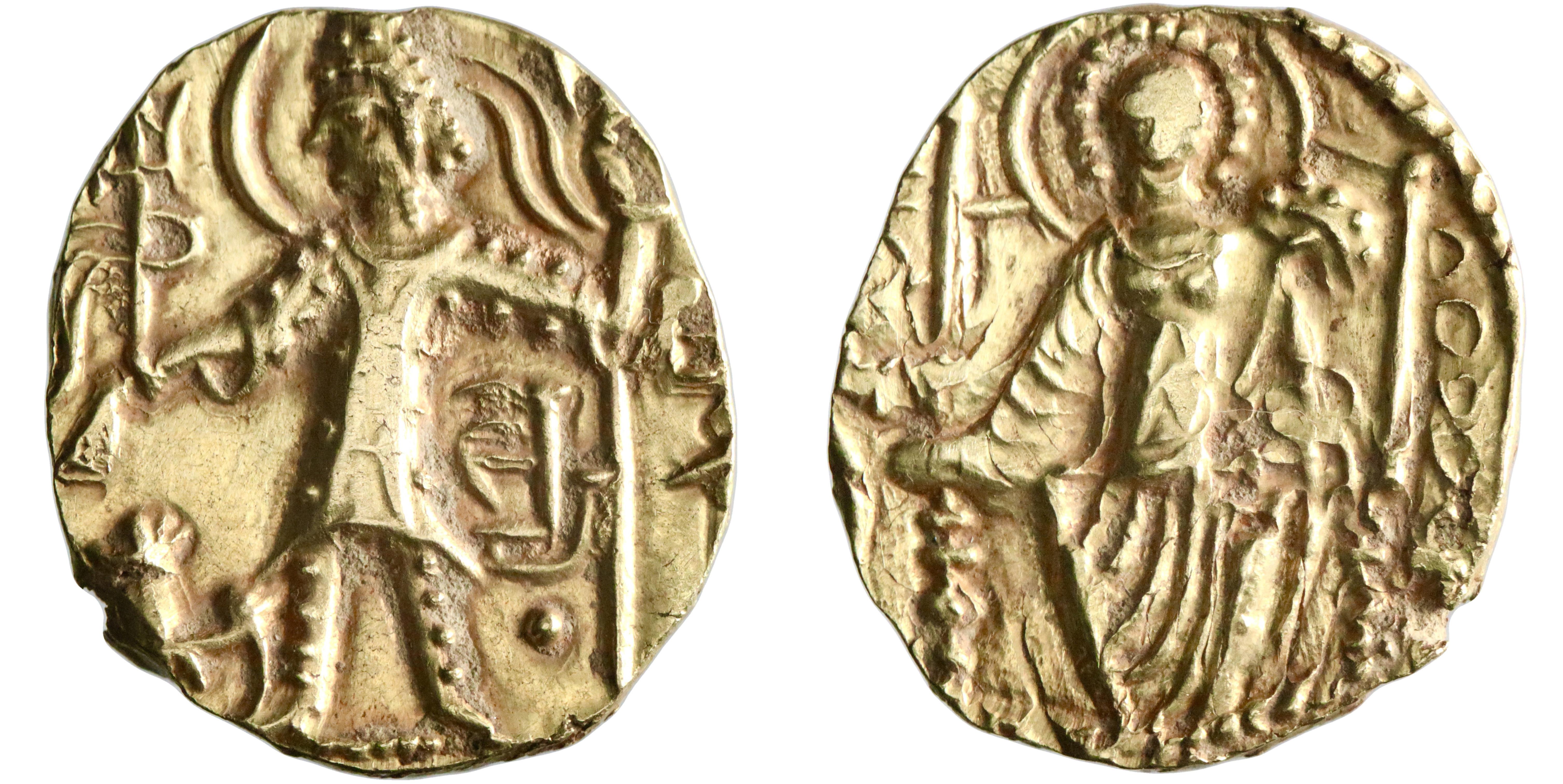 Kushan, Shaka, gold dinar, 305-335 CE, king standing, offering ...
