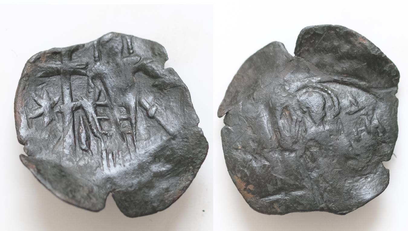 Andronicus III Palaeologus. 1328-1341. Æ Trachy (23mm, 1.3g). Thessalonica mint. Nimbate bust of ...