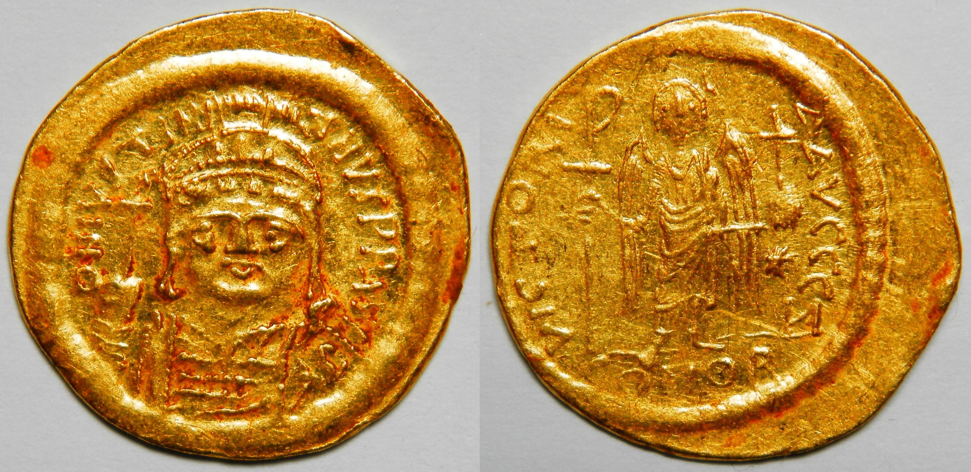 Byzantine Empire Justinian I AV Solidus (Constantinople, 545-565)