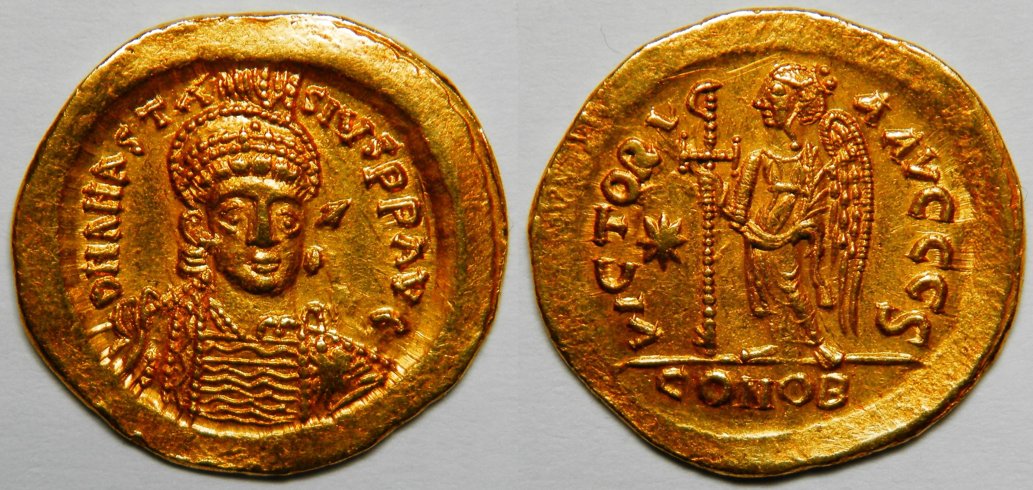 Byzantine Empire Anastasius I AV Solidus (Constantinople, 507-518)