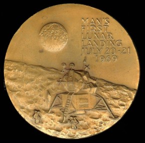 1969 US: Apollo 11 Commemorative Medal | Tokens & Medals
