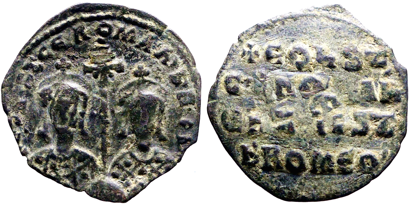Constantine VII Porphyrogenitus & Romanus I AE27 Follis. Constantinople