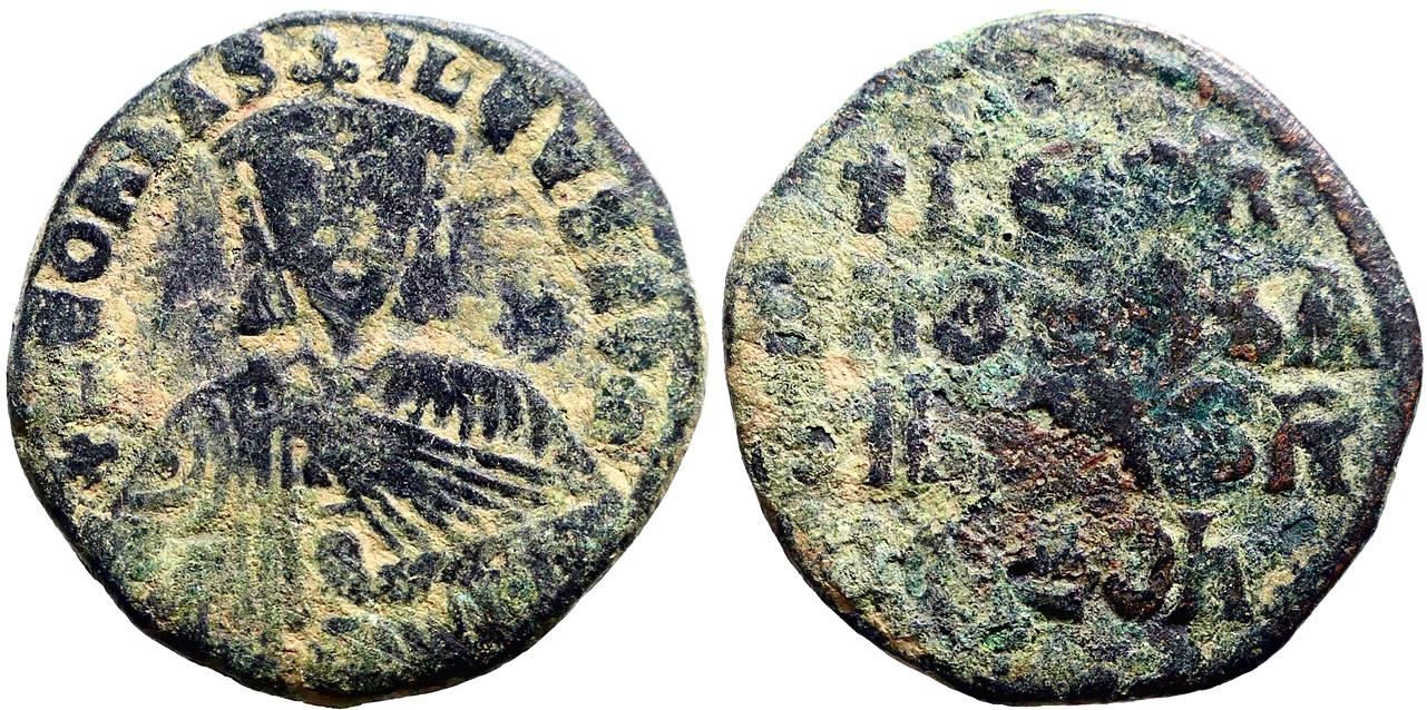 Leo VI The Wise AE25 Follis. Constantinople | Byzantine Coins