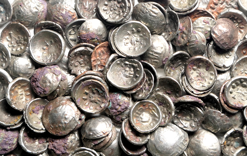 Arabia. Southern Himyar. 'Amdān Bayān Yahaqbiḍ. AR7 Scyphate