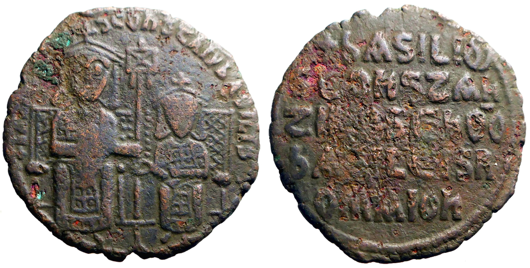 Basil I the Macedonian & Constantine. AE26 Follis. Constantinople