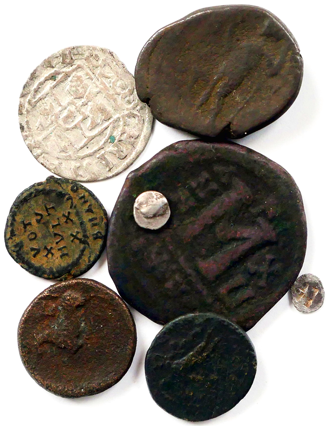 Housecleaning; 8 mixed unnattributed ancient coins | Lots & Collections