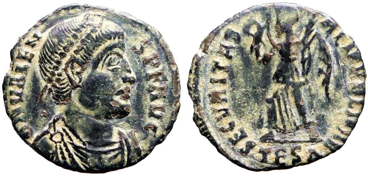 Valens AE17 Victory advancing. left. Thessalonica | Roman Imperial Coins