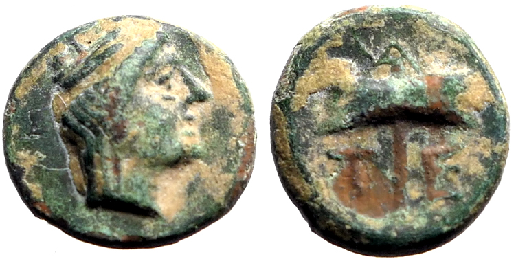 Islands off Troas, Tenedos AE10 Artemis / Labrys | Greek Coins