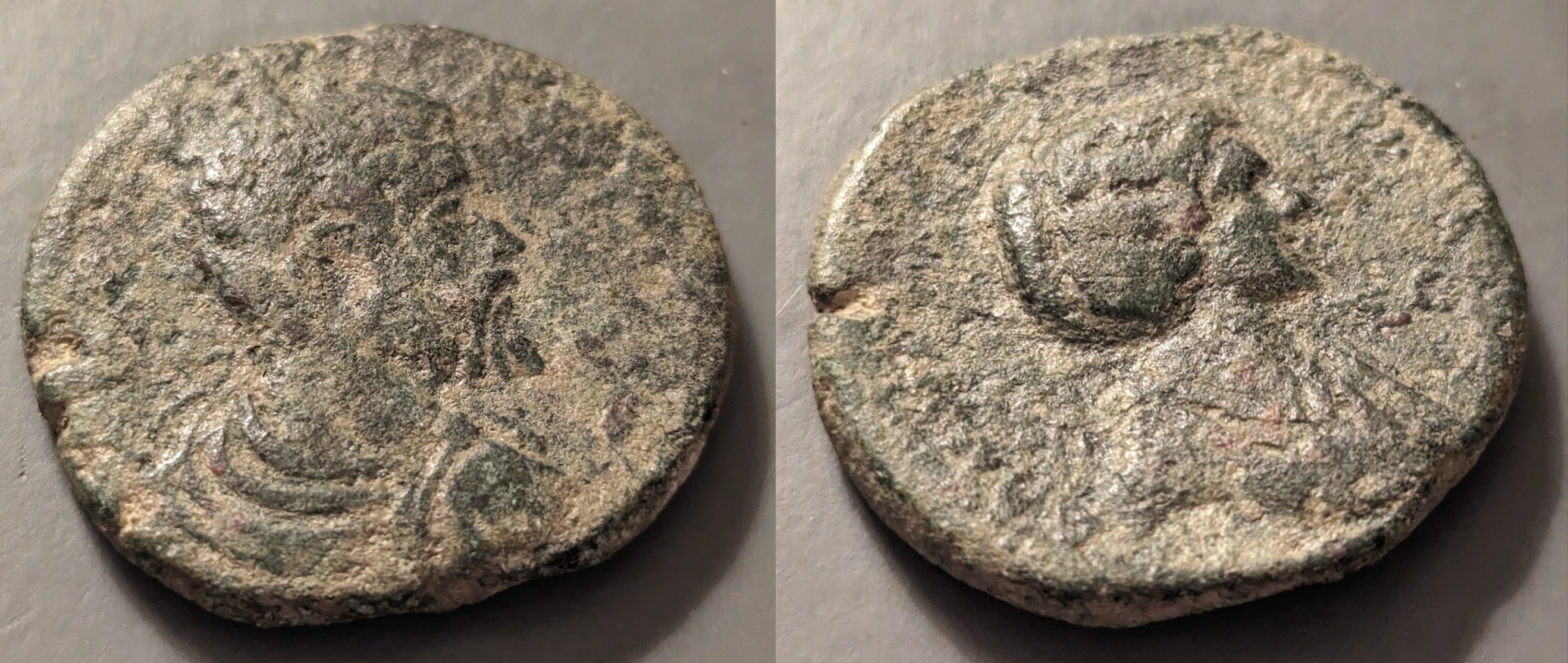 Medallion sized AE35, Cilician, Epiphaneia. Septimius Severus & Julia Domna