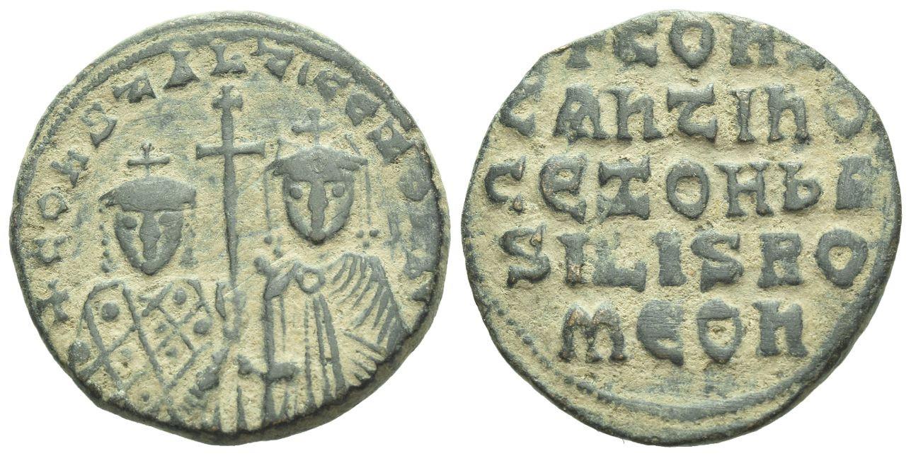 Byzantine Empire. Constantine VII, with Zoe. Æ Follis. | Byzantine Coins