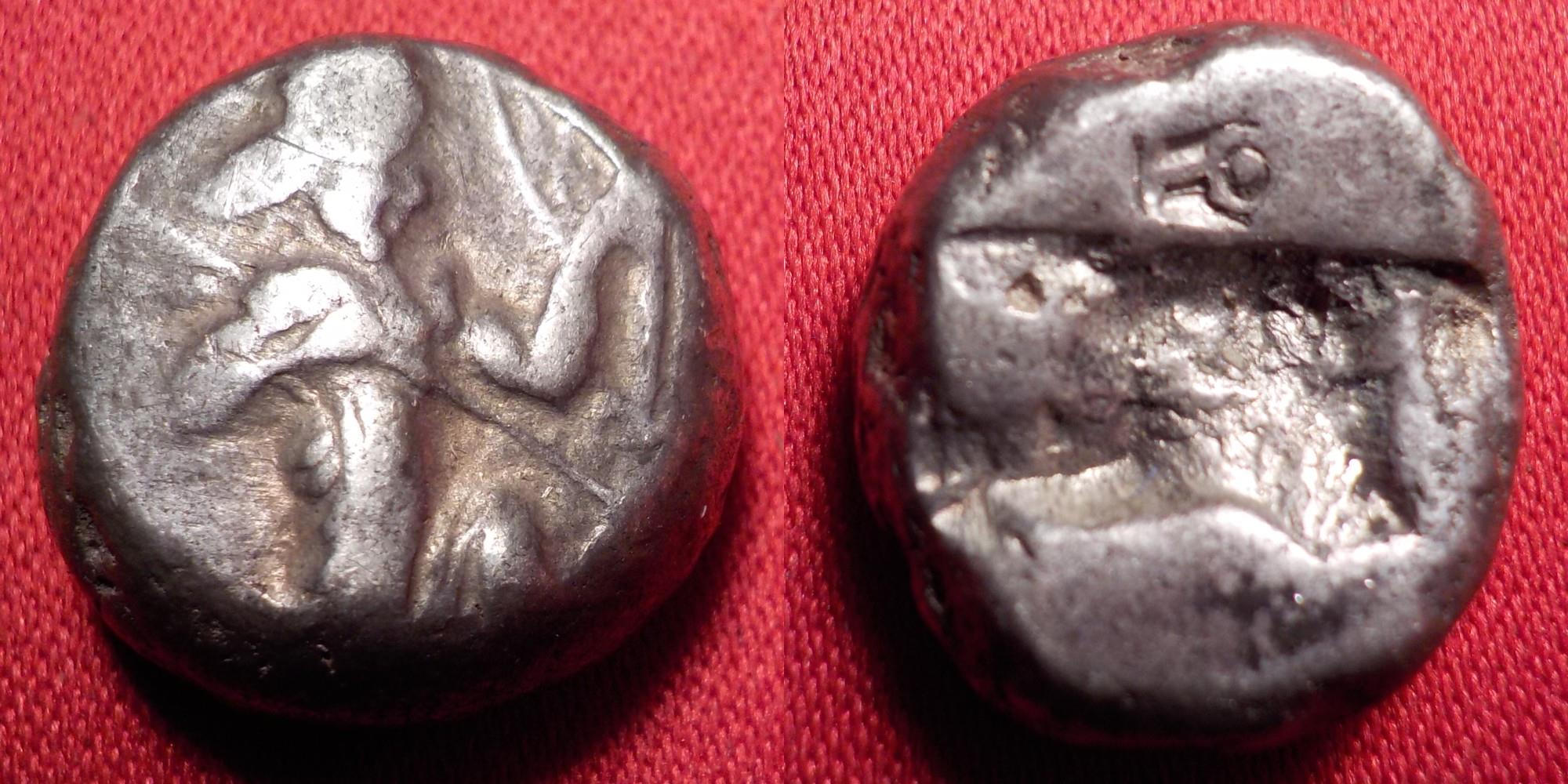 ACHAEMENID EMPIRE AR silver siglos, Kings of Persia, 450-330 BC. King ...