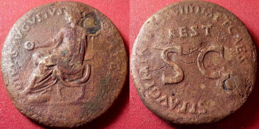 DIVUS AUGUSTUS AE sestertius. Restoration by Titus, 80-81 AD. Statue of ...