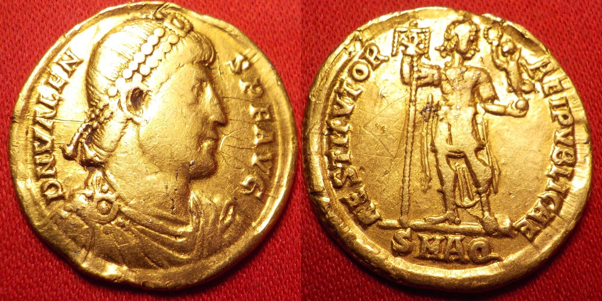 VALENS AU gold solidus. Aquleia mint, 364-367 AD. Restitutor ...