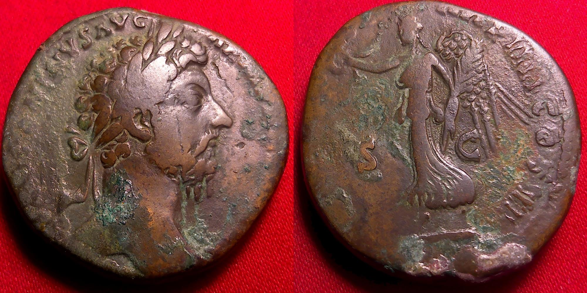 MARCUS AURELIUS AE sestertius. 166-168 AD. Victoria advancing left ...