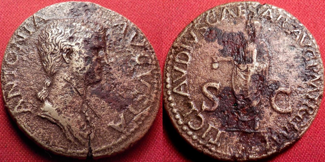 ANTONIA AE dupondius. Togate Claudius standing, holding simpulum.
