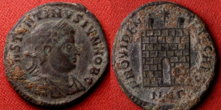 CONSTANTINE II CAESAR AE3 campgate. Nicomedia mint. | Roman Imperial Coins