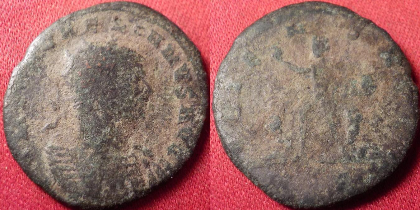 AURELIAN AE antoninianus. Rome. ORIENS AVG, Sol with two captives.