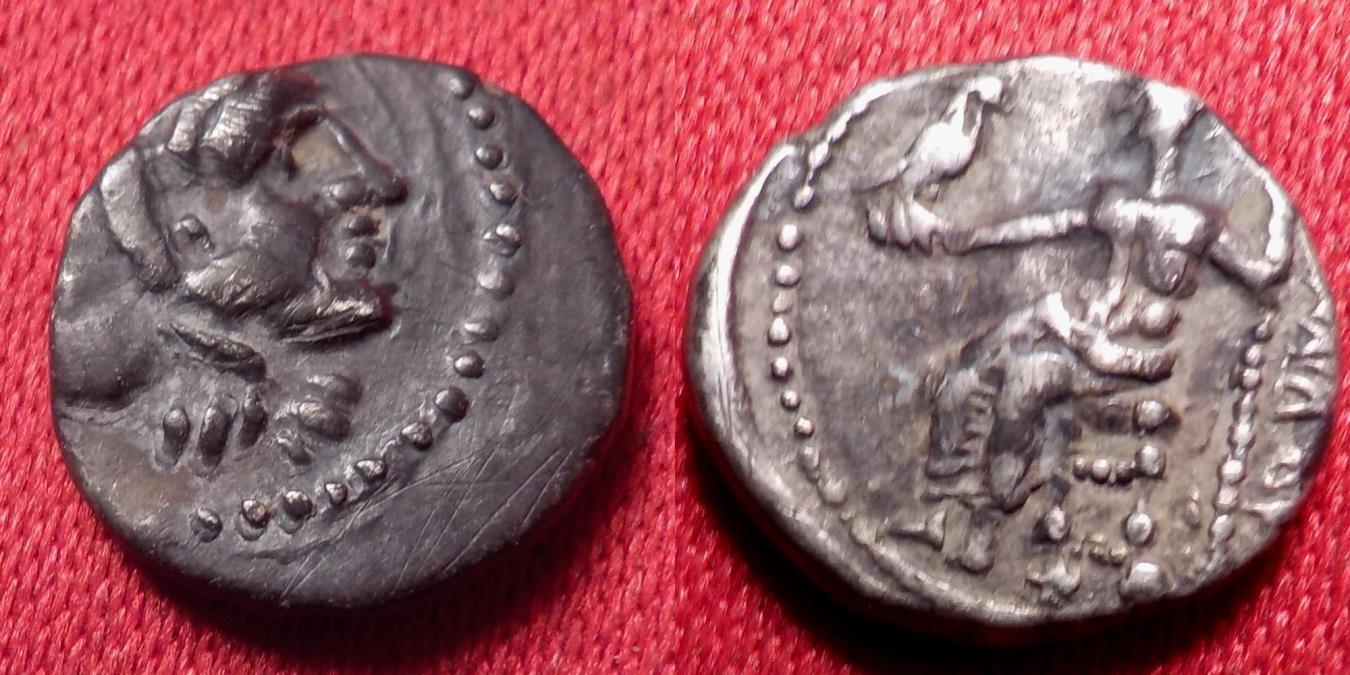 ALEXANDER III THE GREAT AR silver obol. Late lifetime issue, 325-323 BC. Zeus with uncrossed legs