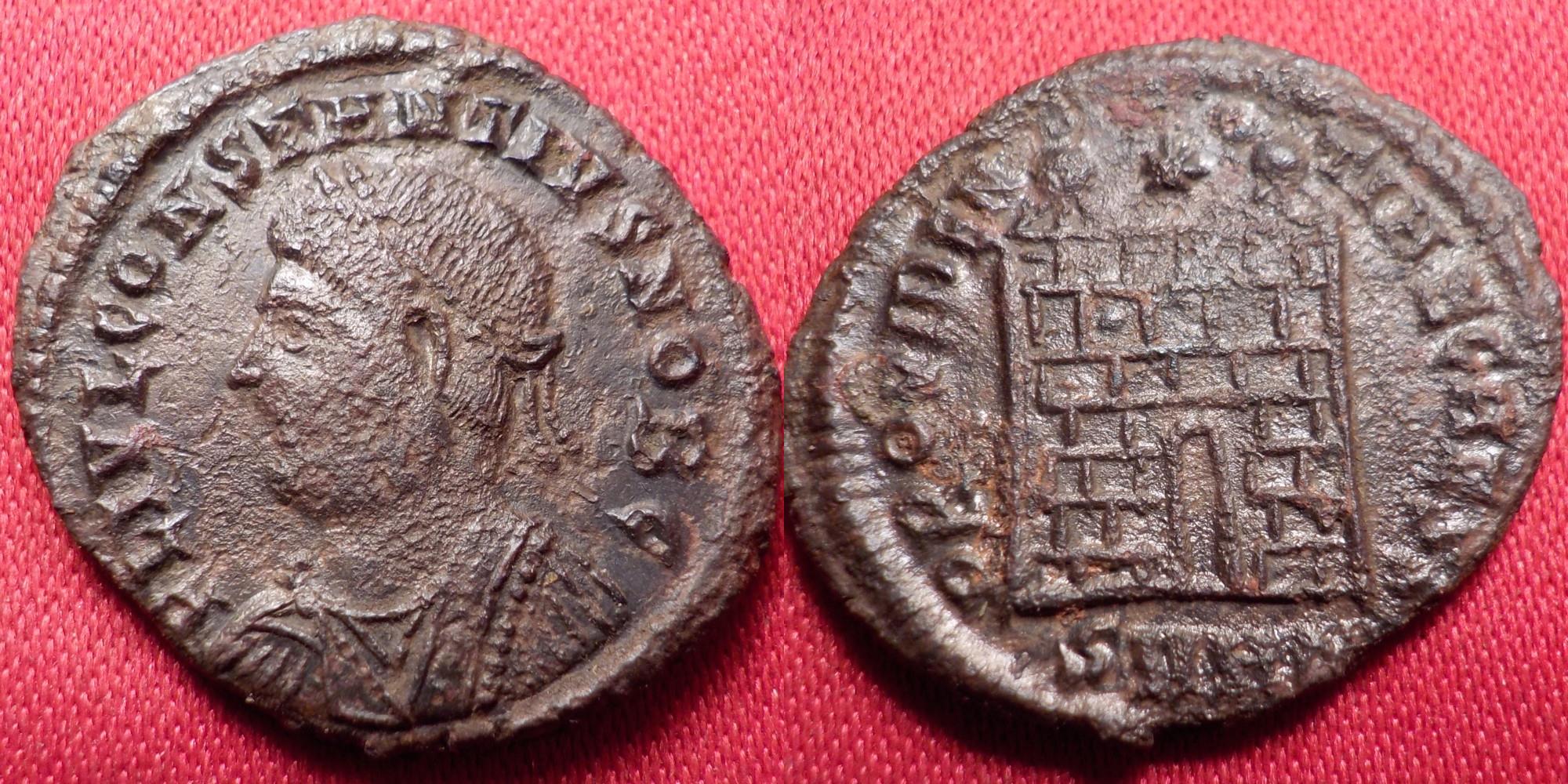 CONSTANTIUS II CAESAR AE3. The city gates of Heraclea. Heraclea mint.