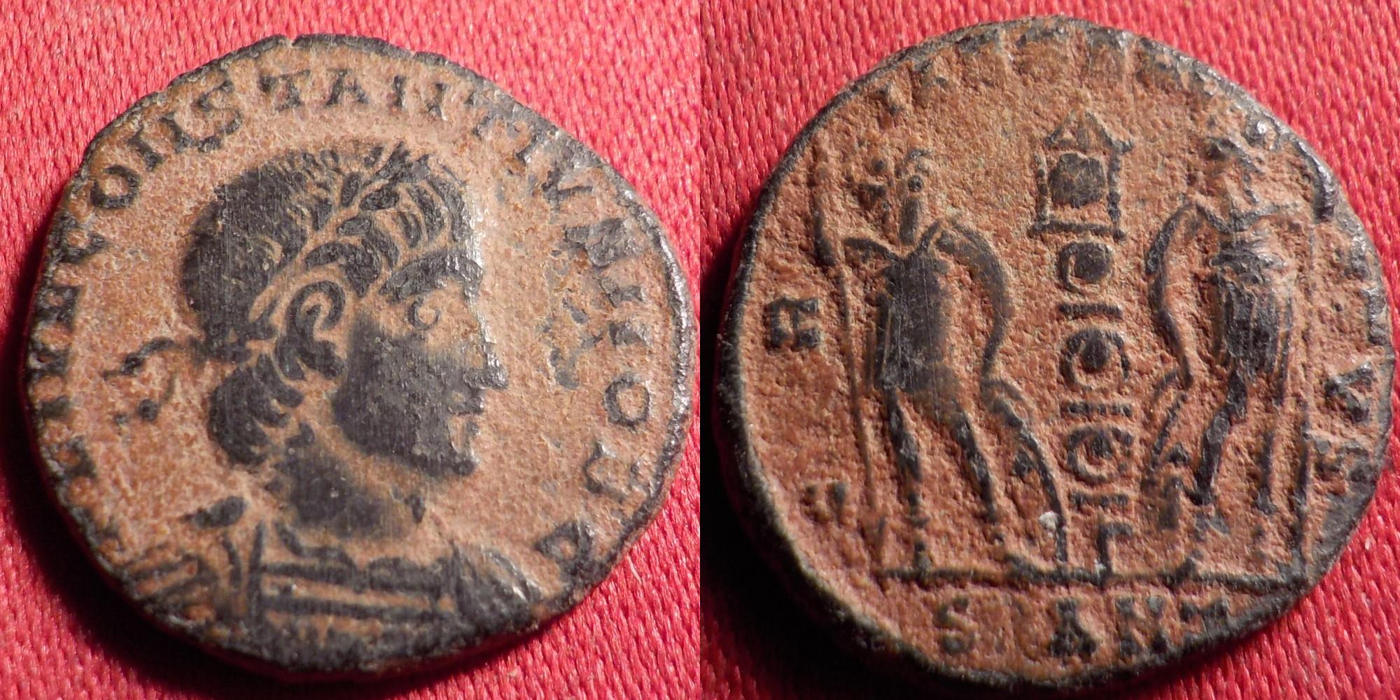 CONSTANTIUS II AE follis. Antioch. GLORIA EXERCITUS, Soldiers & one ...